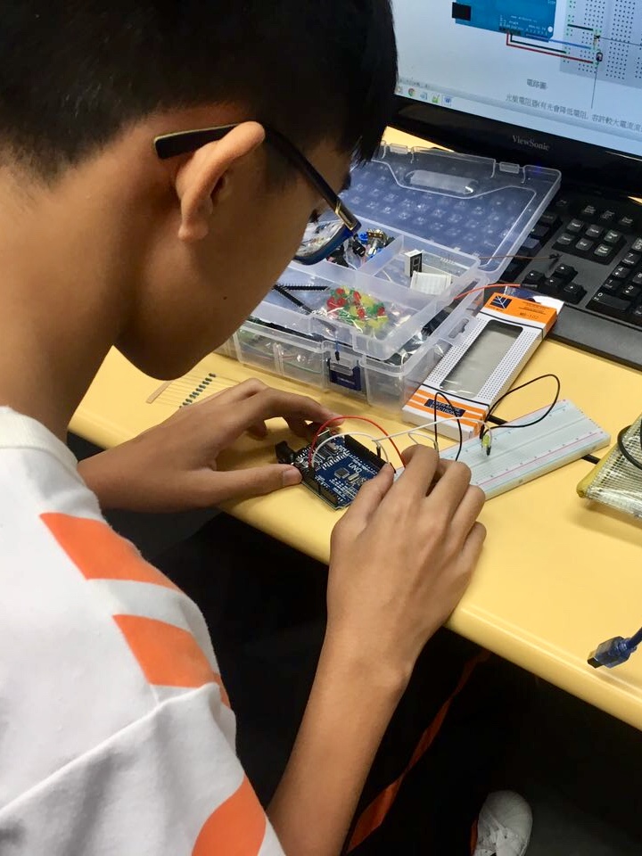 PolyU HKCC - What’s Happening - STEM Maker Project Promotes STEM ...
